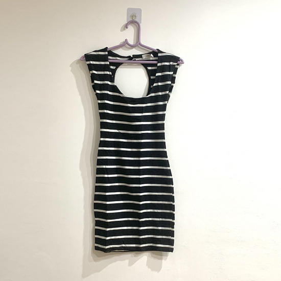 405. Pull & bear mini haljina na pruge