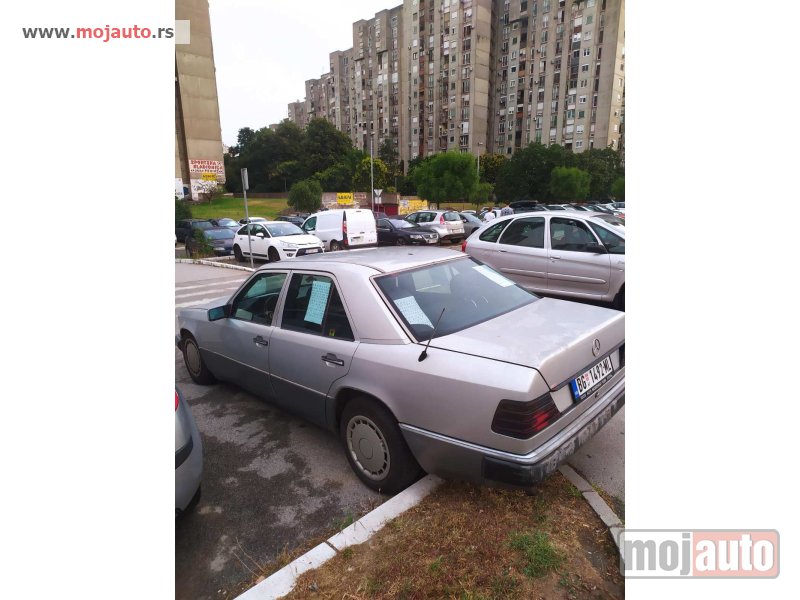 Mercedes E 124 250D