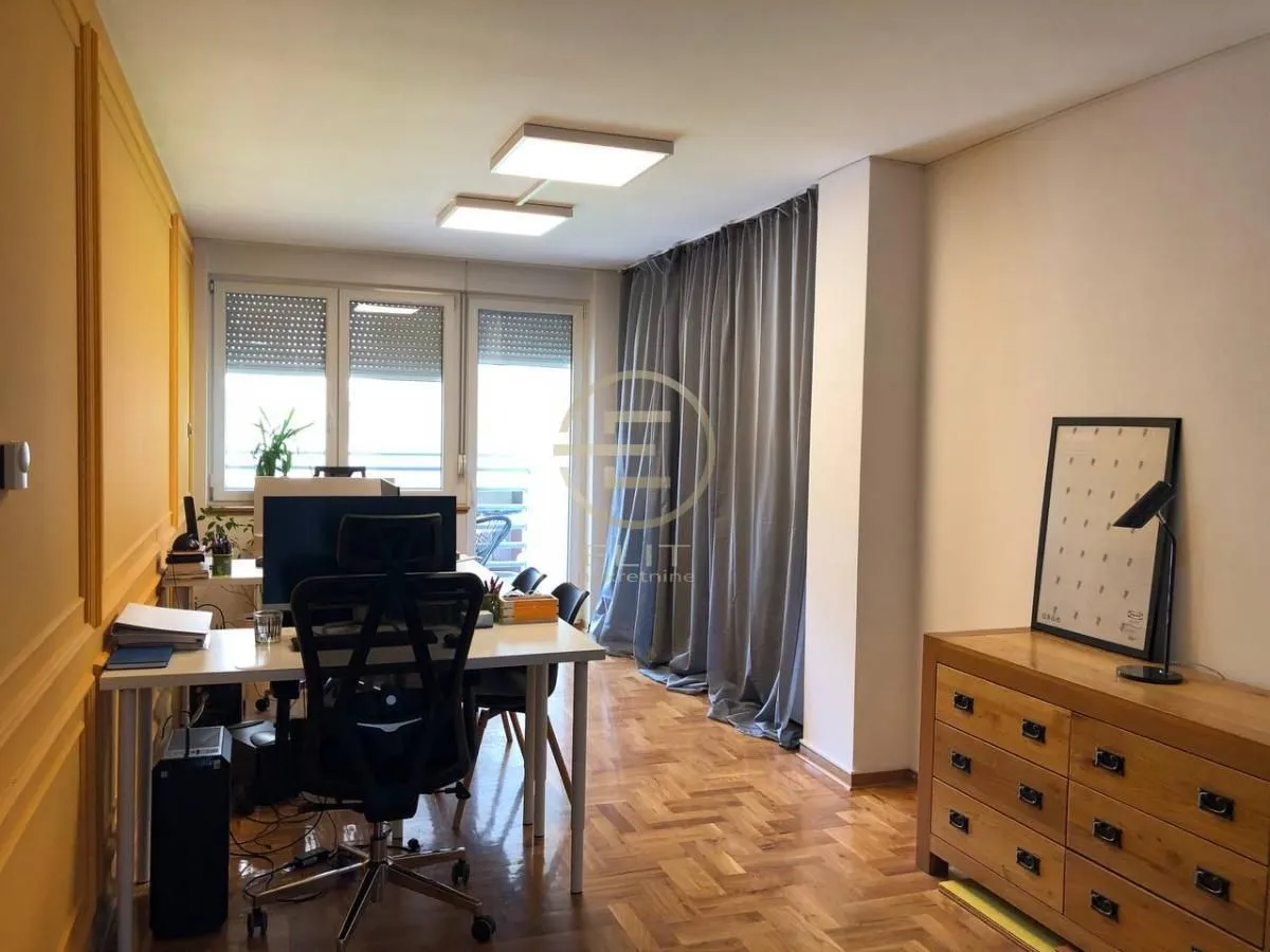 Izdavanje, poslovni prostor, 55m2, Bulevar Oslobodjenja, Novi Sad, Novi Sad