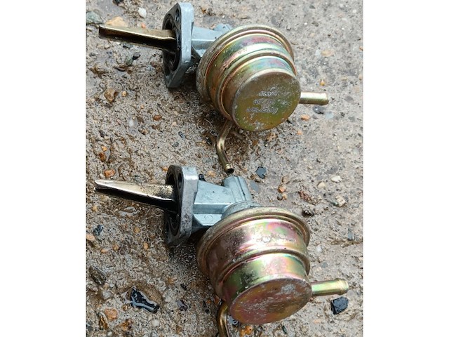 PUMPE GORIVA AUDI 80 JAJE 1,8 BENZIN