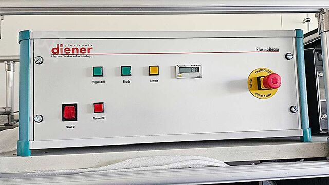 Atmosferski plazma procesor
Diener PlasmaBeam Standard