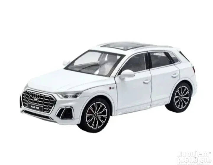 Audi Q5 S-line 1:24 beli metalni auto