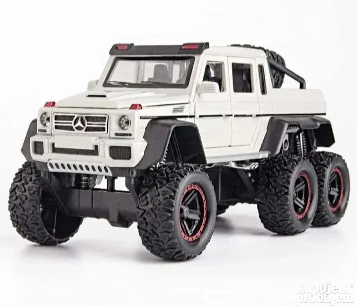 Mercedes benz G63 6x6 beli metalni auto