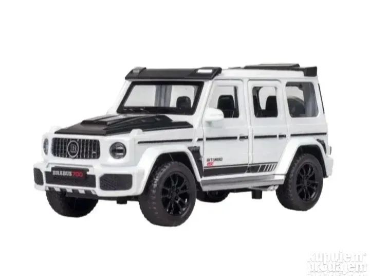 Mercedes G700 Brabus 1:32 beli metalni auto