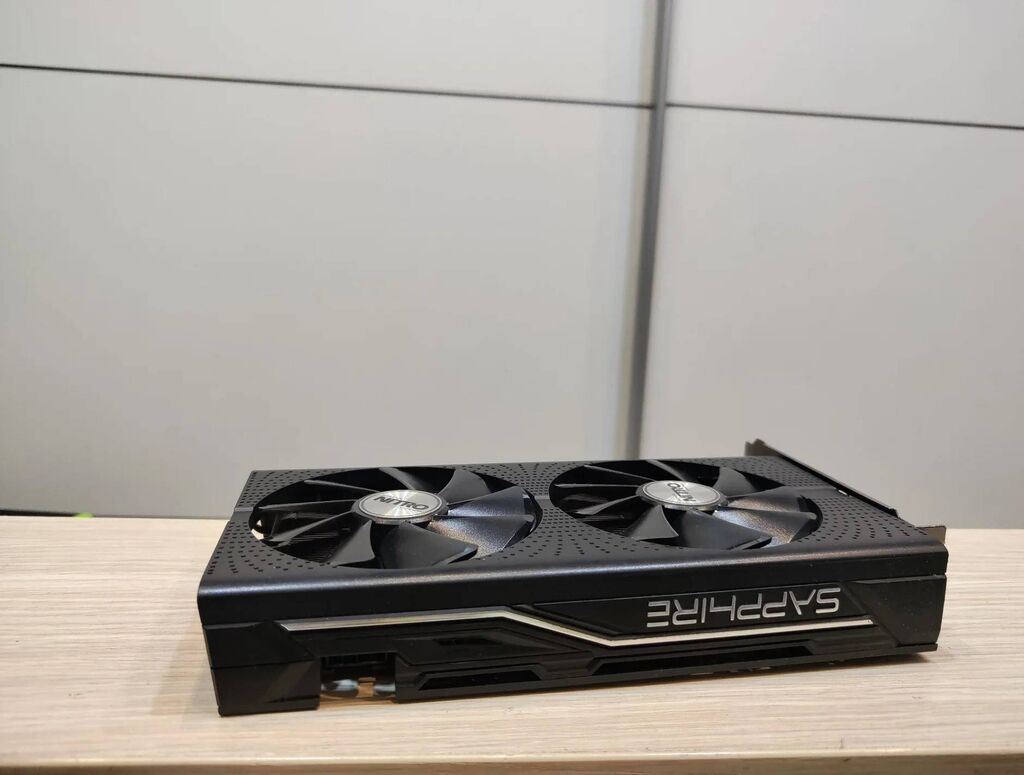 Sapphire Nitro RX470 ODLICNO stanje, ventilatori odlicni!