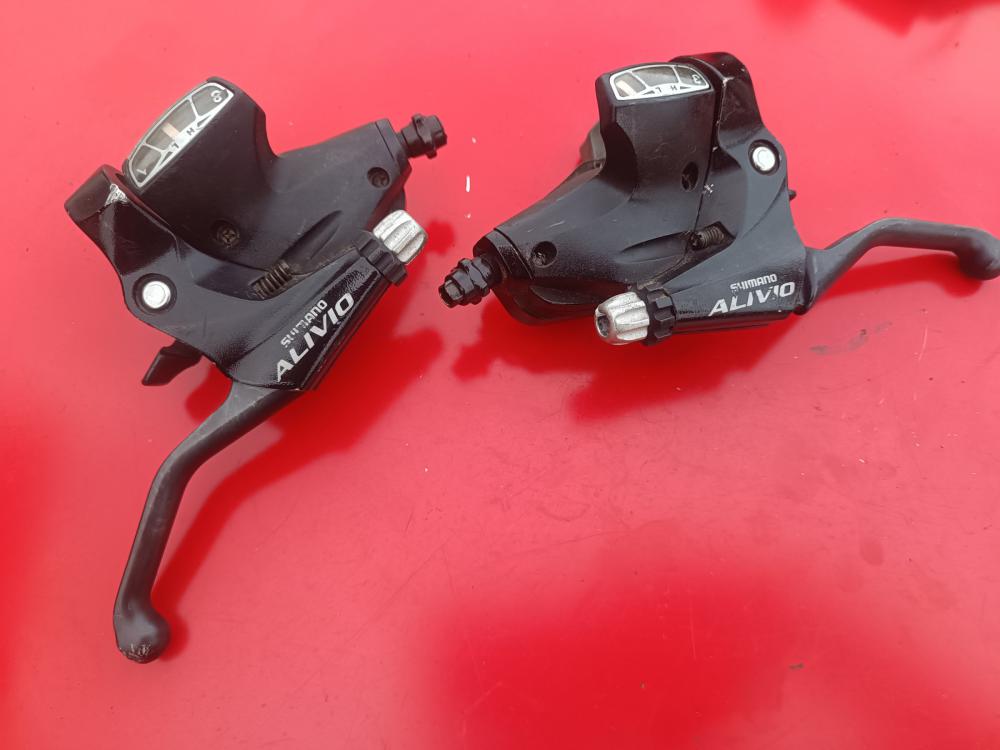 Shimano Alivio 3x8