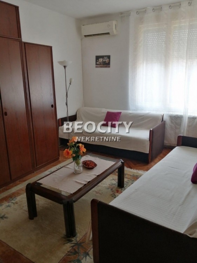 Vračar, Čubura, Ivana Đaje , 1. 0, 30m2, 500EUR