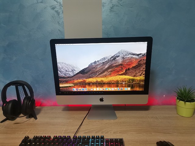 Apple iMac 21.5 Late 2013 - i5-4570R/8Gb/256SSD/FullHD