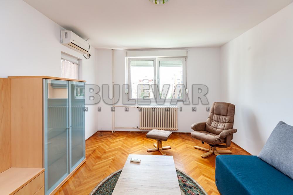 Vizantijski bulevar, Dvosoban stan za izdavanje, 62m2, 380€