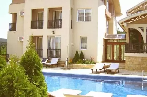 Sunny Hill Apartments & Aqua Park