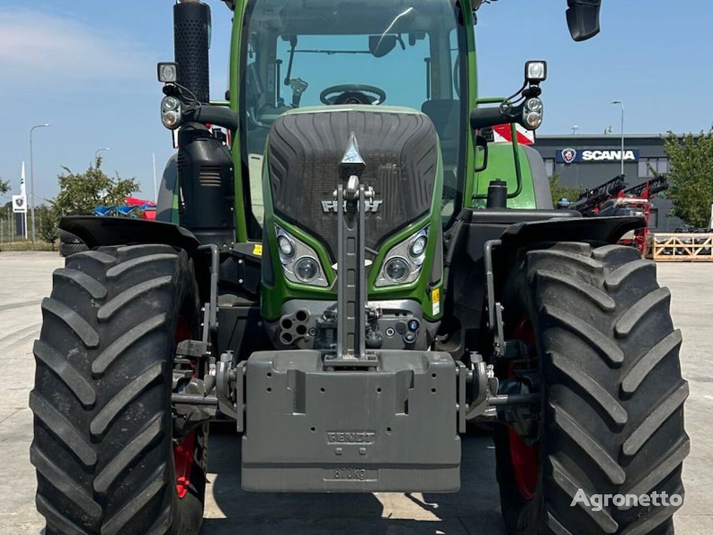 Fendt 724 Vario S4 Profi Plus traktor točkaš