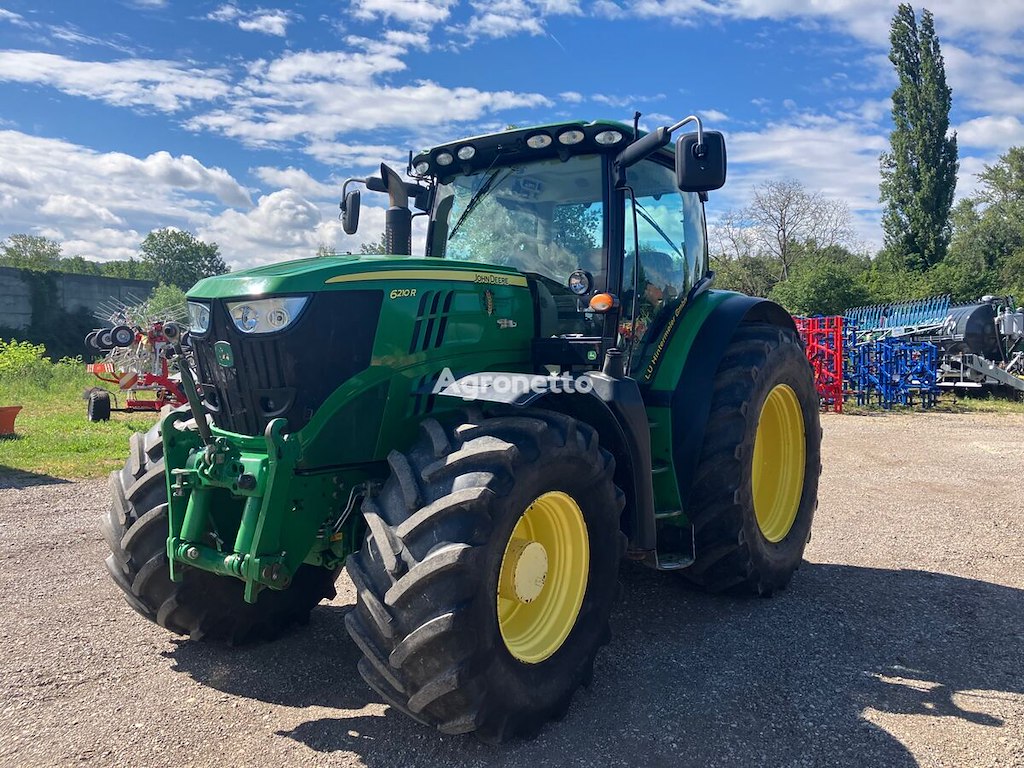 John Deere 6210R traktor točkaš