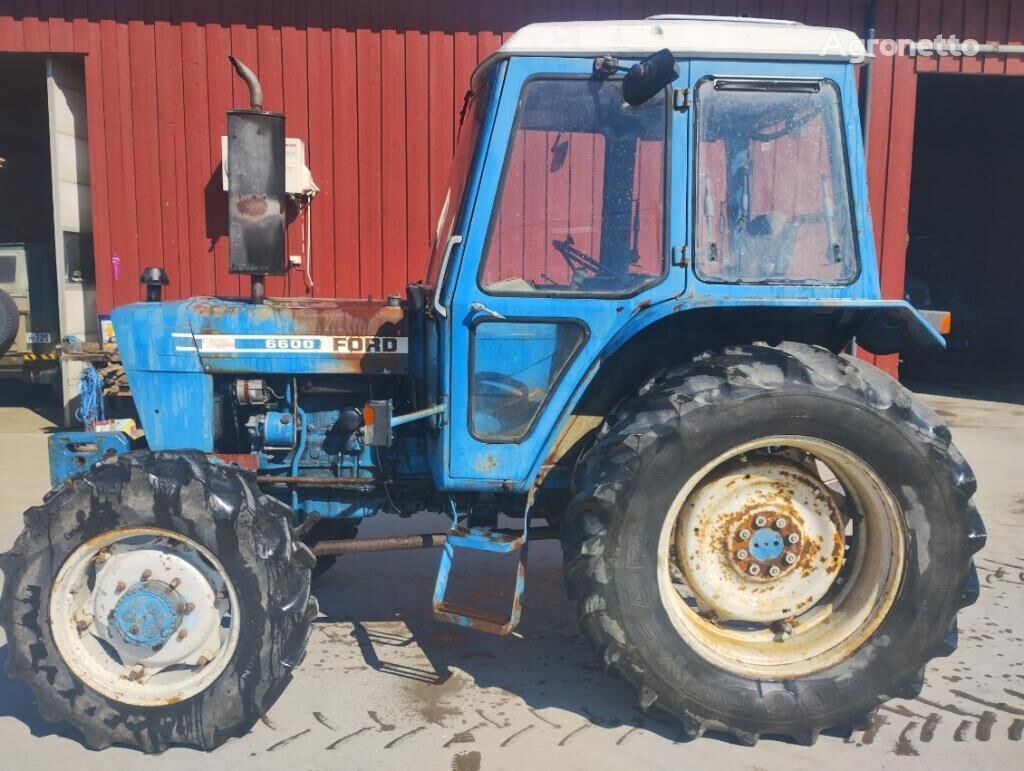 Prodaje se Ford 6600 traktor točkaš na aukciji