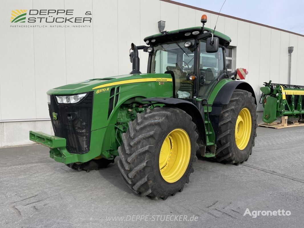 John Deere 8370R E23 traktor točkaš