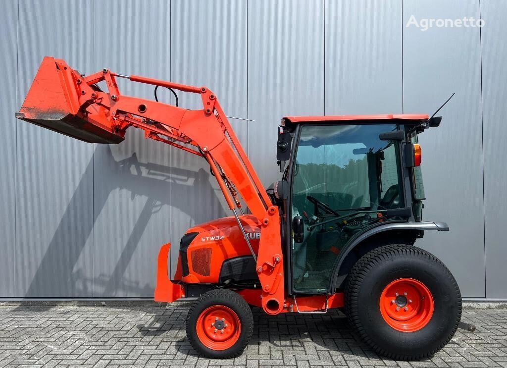 Kubota STW34 mini traktor