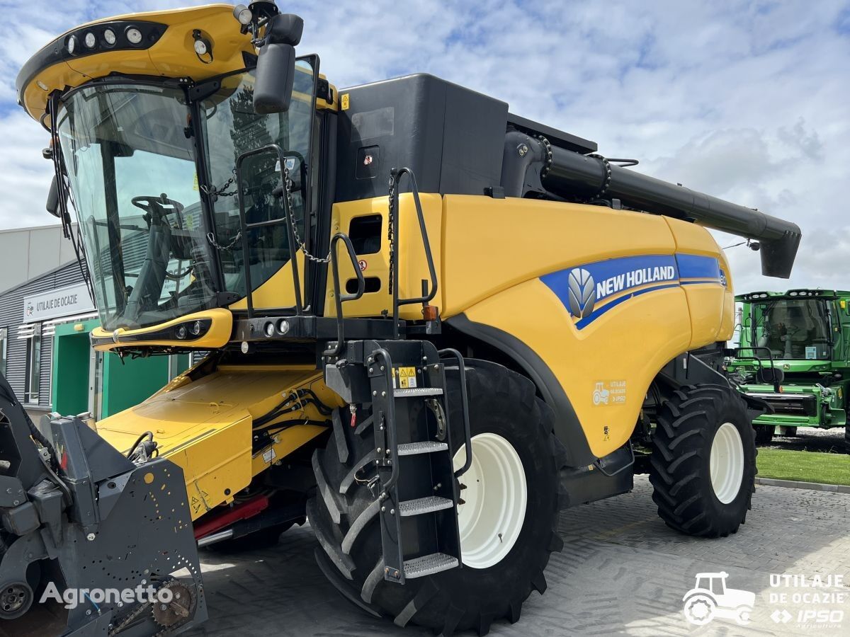 New Holland CX8.80 + Header paioase kombajn za žito