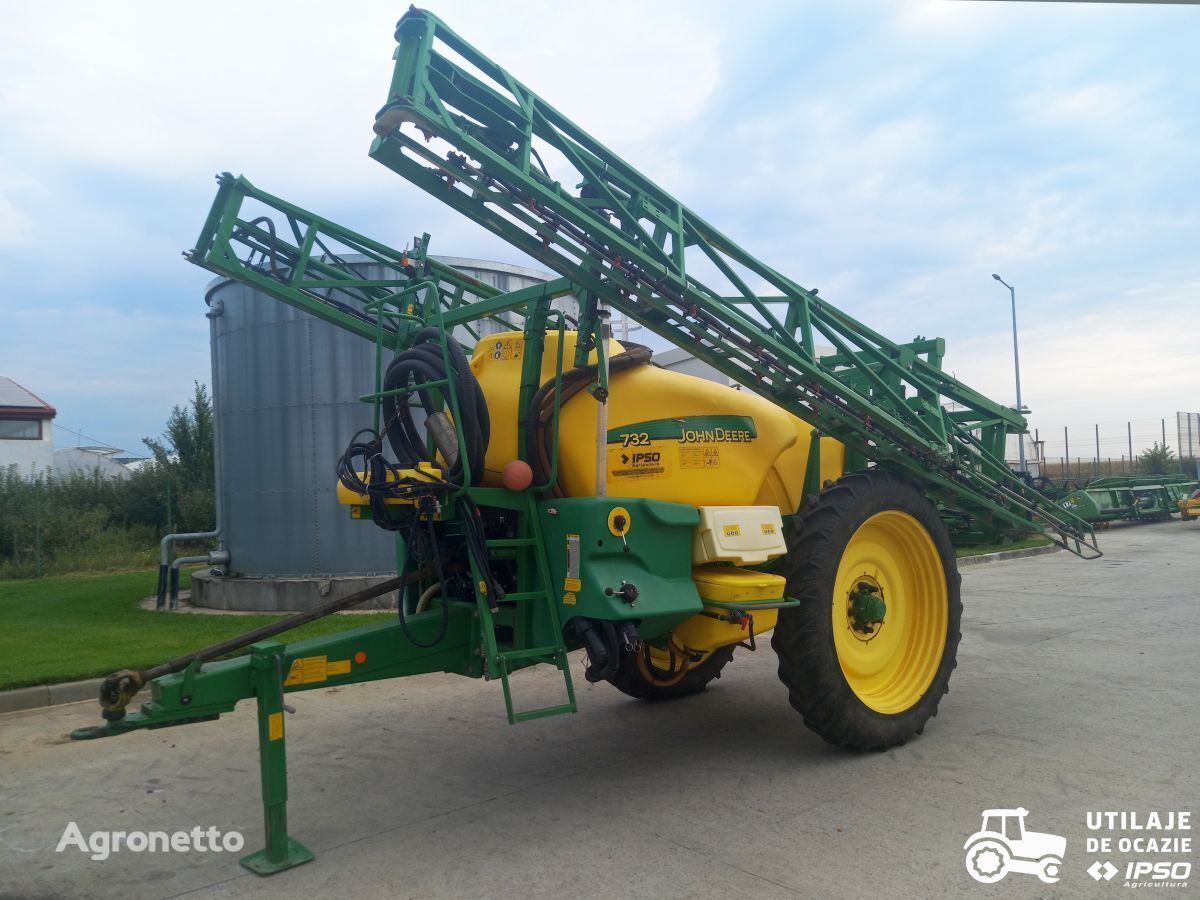 John Deere Sprayer tractat John Deere 732 vučena prskalica