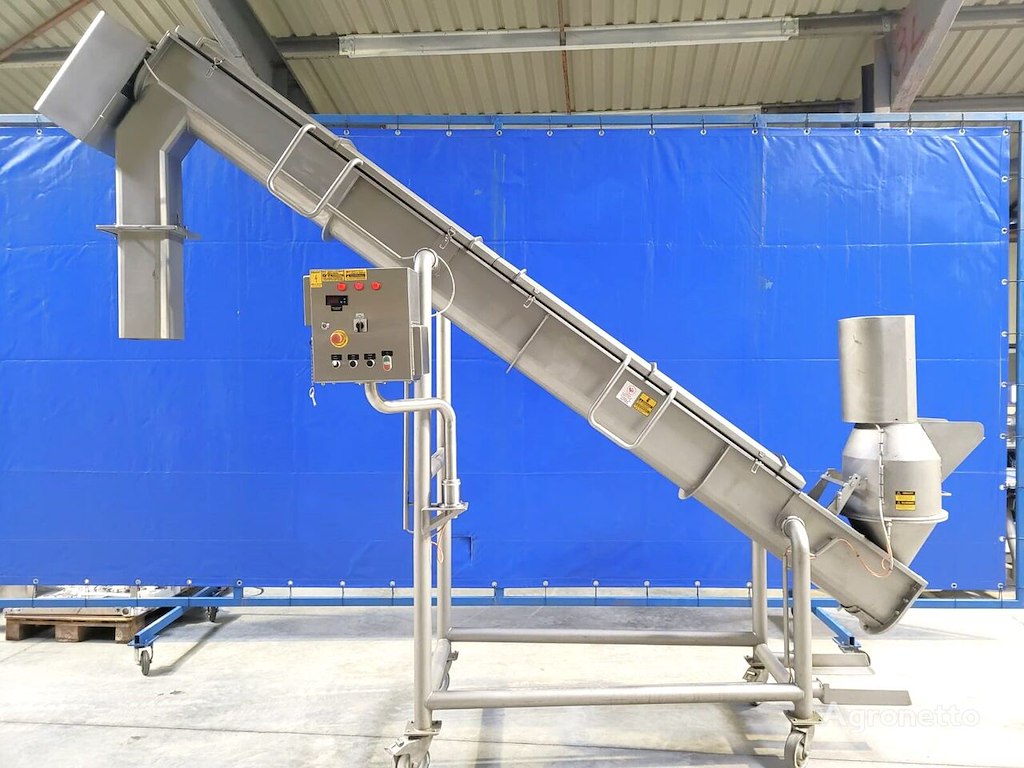 Kromel screw conveyor with product shredder pužni transporter