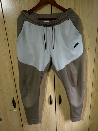 Nike tech fleece