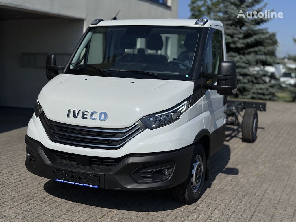 Novi IVECO 35S18 kamion šasija < 3.5t