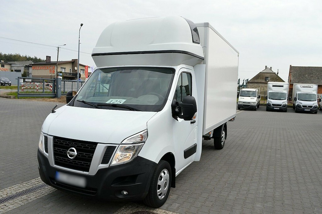 Nissan NV400 Koffer kamion furgon < 3.5t