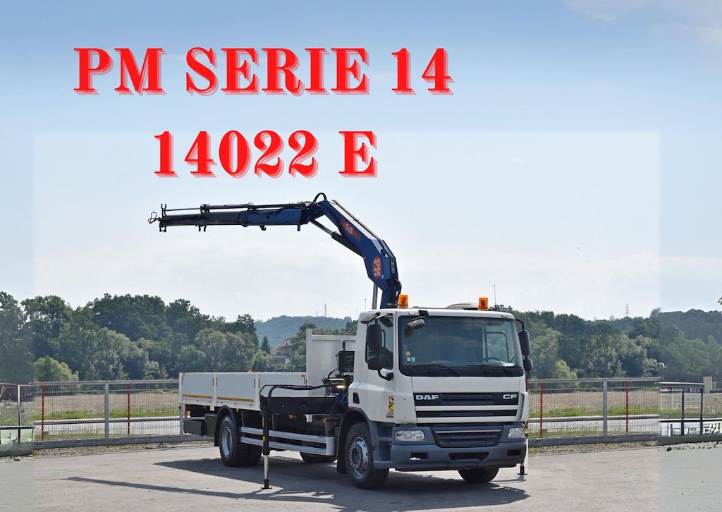 DAF CF 65.300 kamion s ravnom platformom