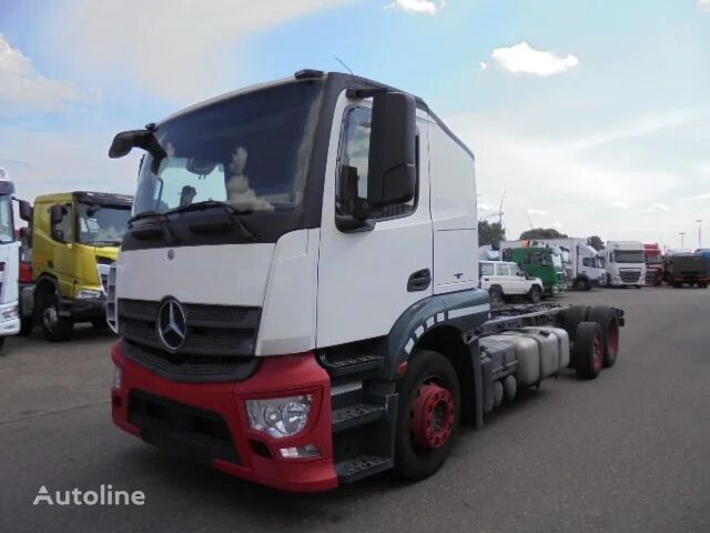 Mercedes-Benz ACTROS 2340 6X2 autotransporter