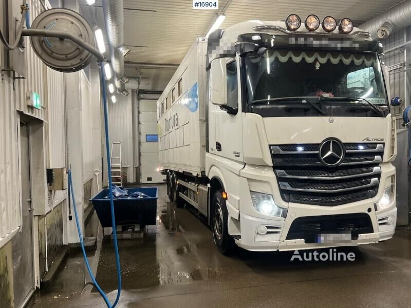 Mercedes-Benz Actros kamion za prevoz stoke