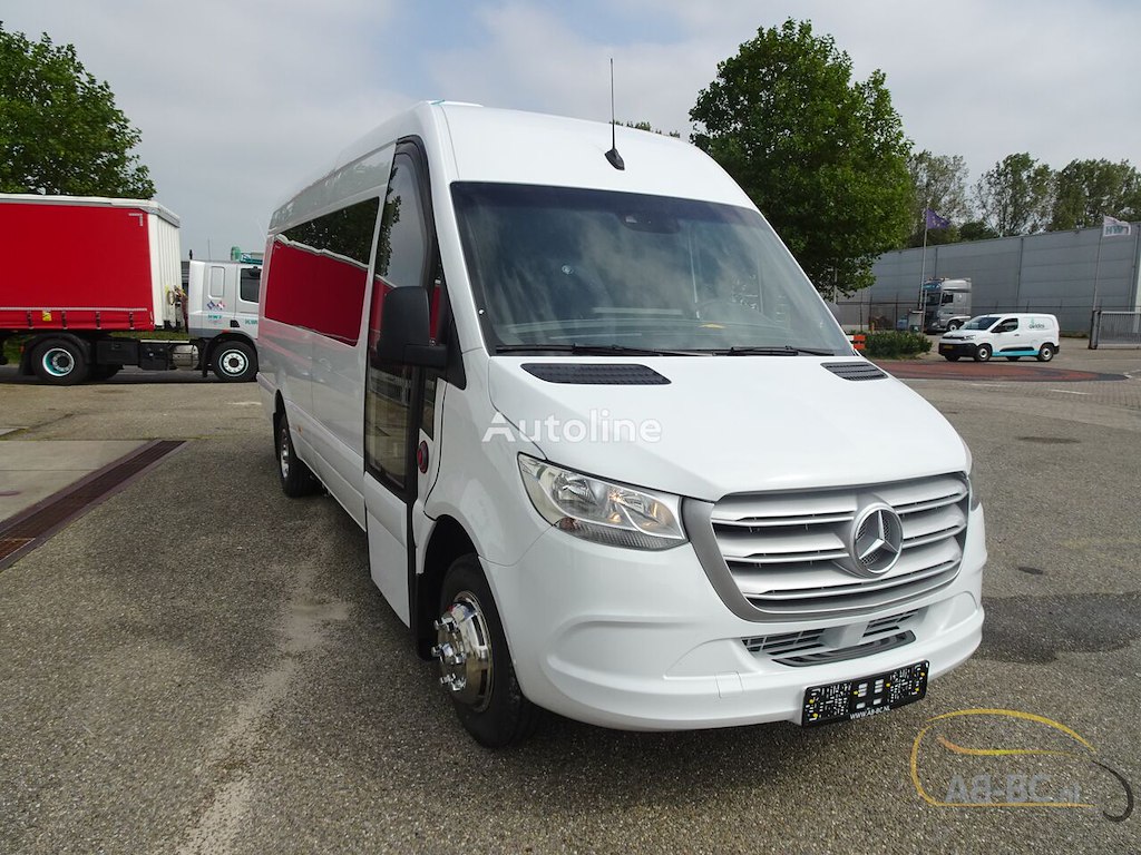 Novi Mercedes-Benz Aveuro Sprinter 517 CDI 21 Seats EURO 6 turistički autobus