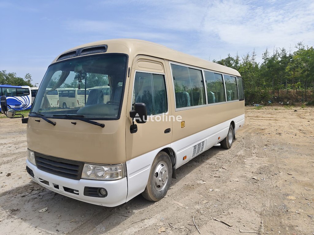 Toyota Coster prigradski autobus