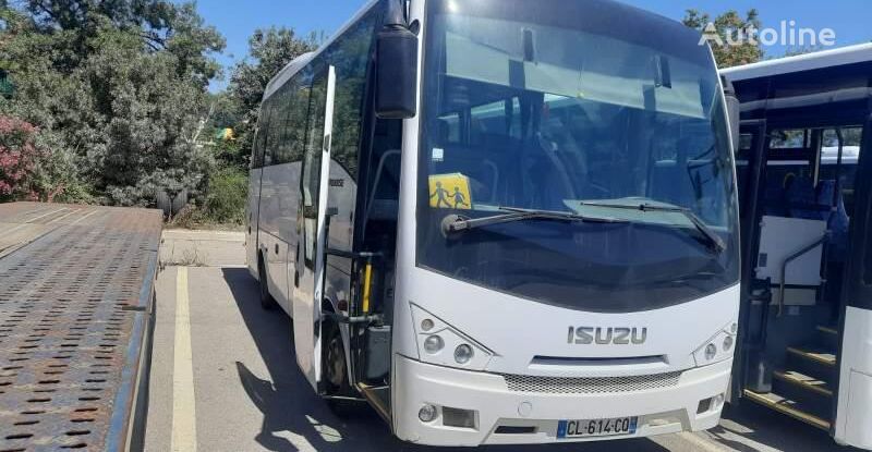 Isuzu TURQUOISE prigradski autobus