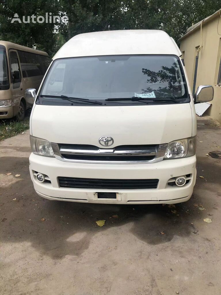 Toyota Hiace putnički minibus