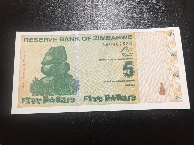 ZIMBABVE 5 DOLARA. UNC.2009.