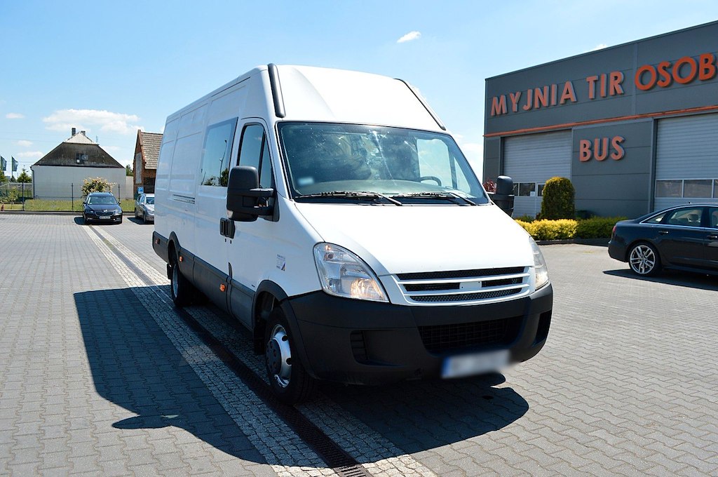 IVECO Daily 35C15 Kasten Doka Maxi kombi minibus