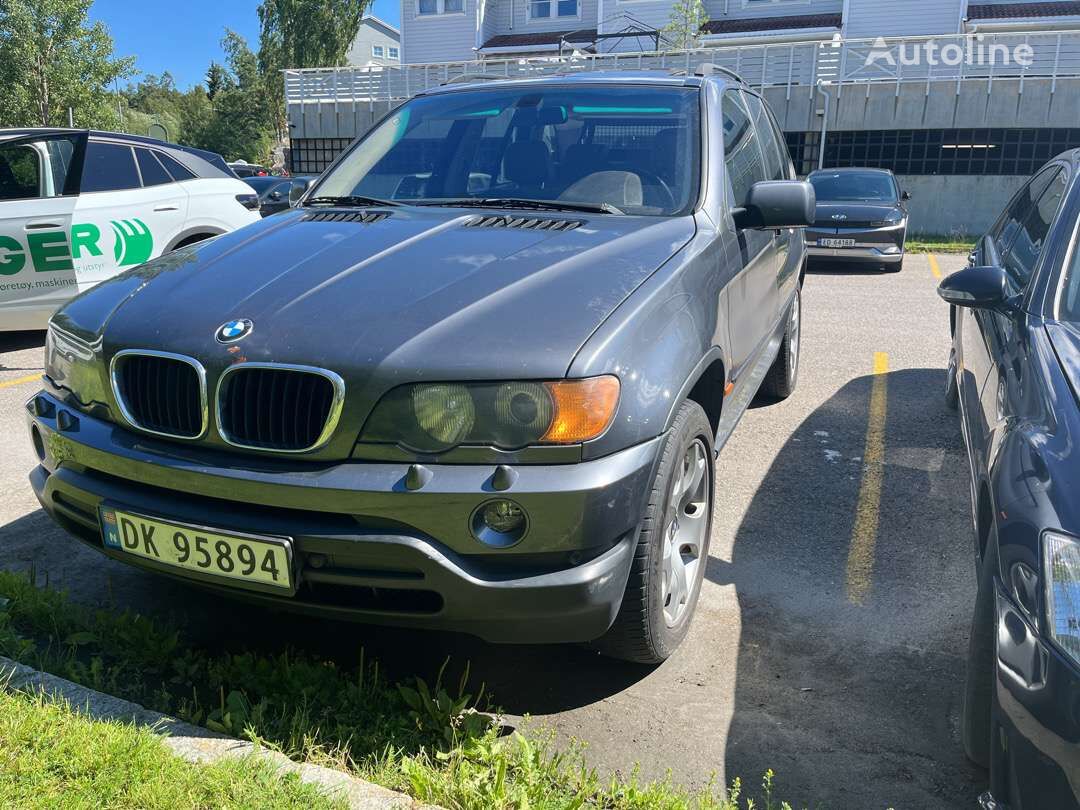 Prodaje se BMW X5 terenac na aukciji