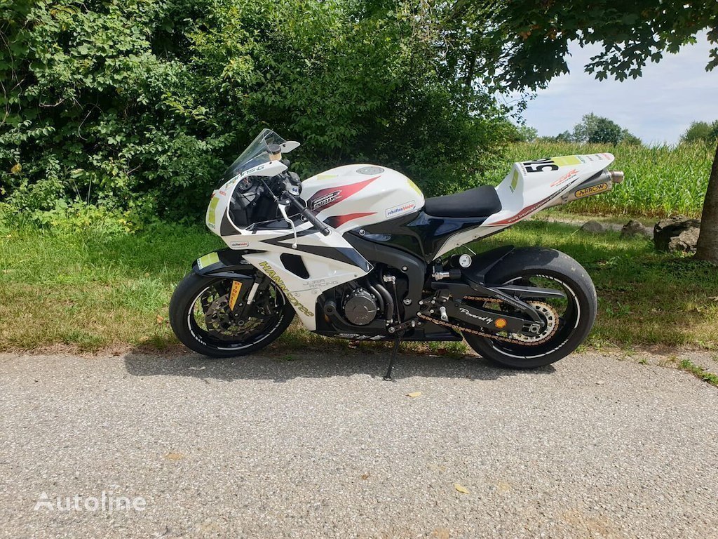 Honda CBR 600 RR motocikl