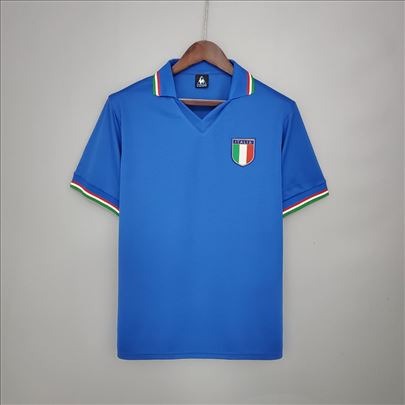 Italija (Italy) 1982 domaci dres