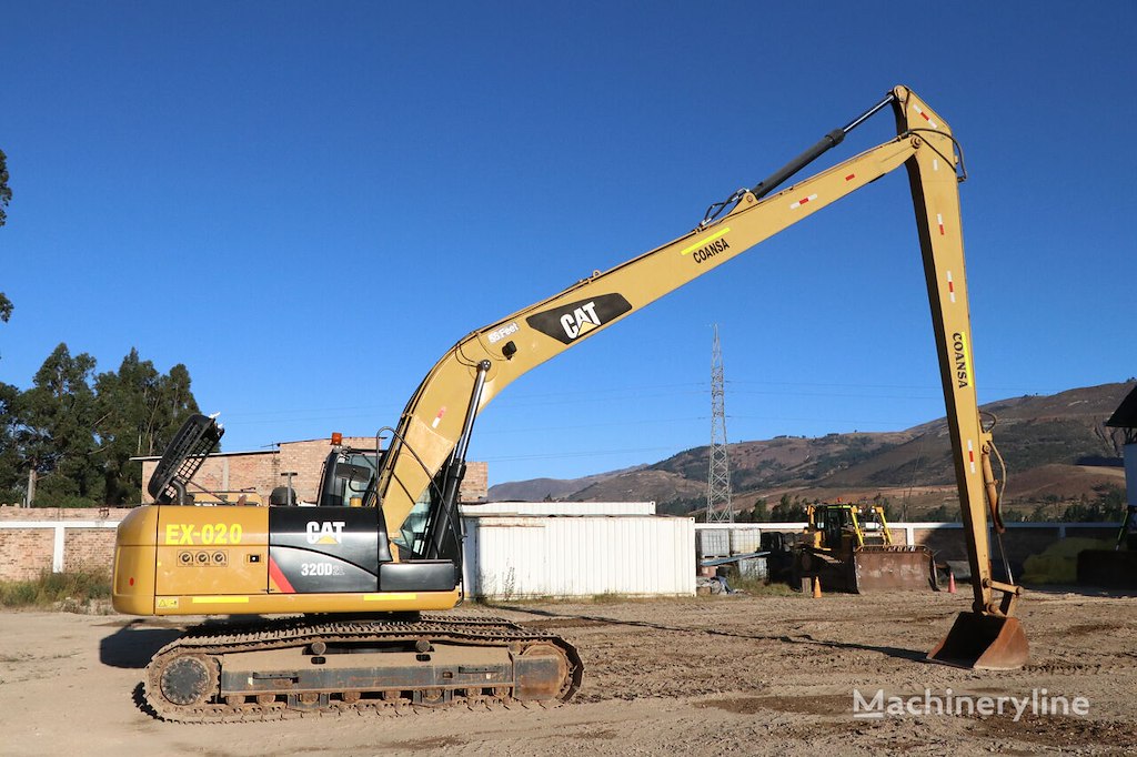 CAT 320 D2L Long Reach bager guseničar