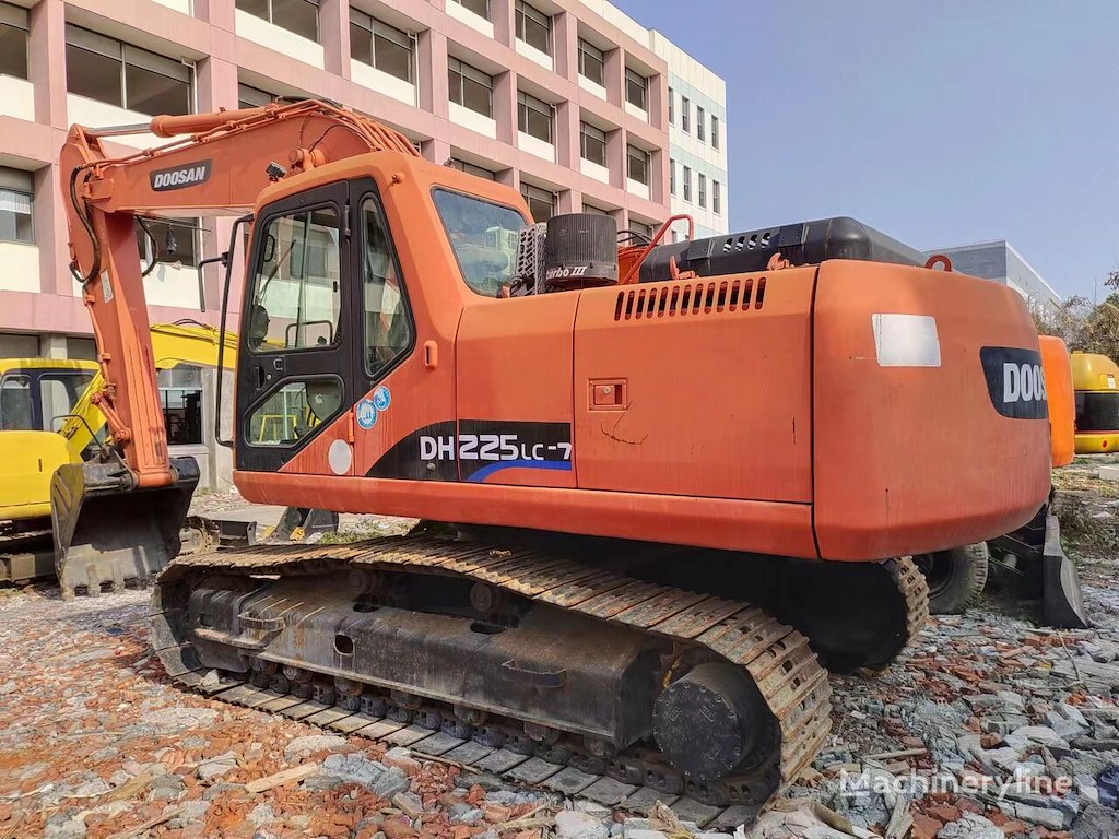 Doosan DH225LC-7 Doosan South Korea cheap Doosan DH225 digger DX225LC D bager guseničar