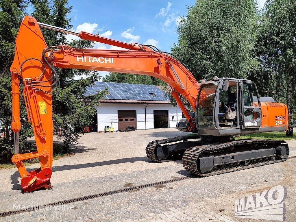 Hitachi ZX250 bager guseničar