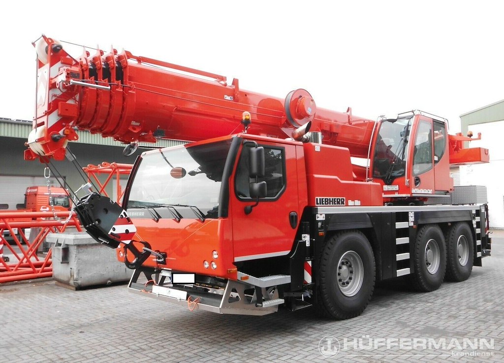 Liebherr LTM 1055-3.2 pokretna dizalica