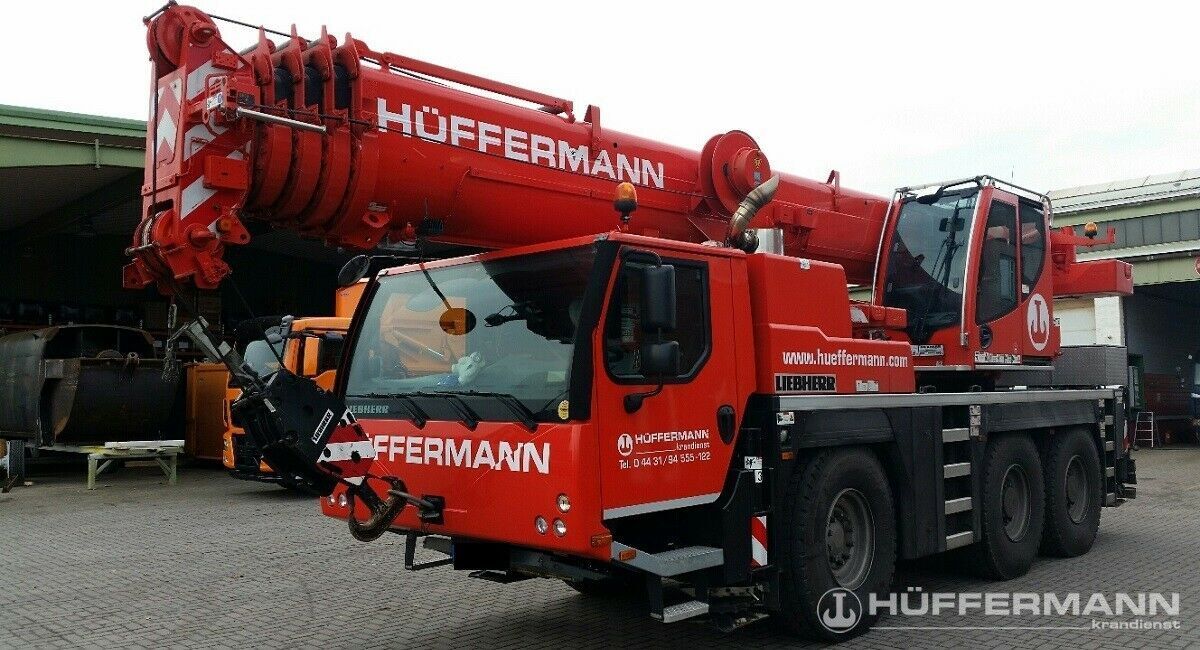 Liebherr LTM 1055-3.2 pokretna dizalica