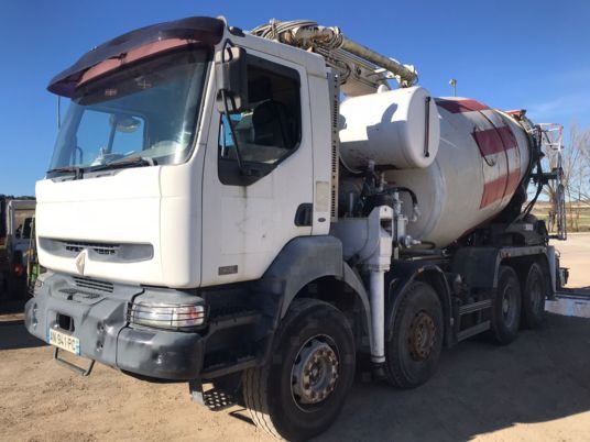 Cifa na šasiji Renault 420 pumpa za beton