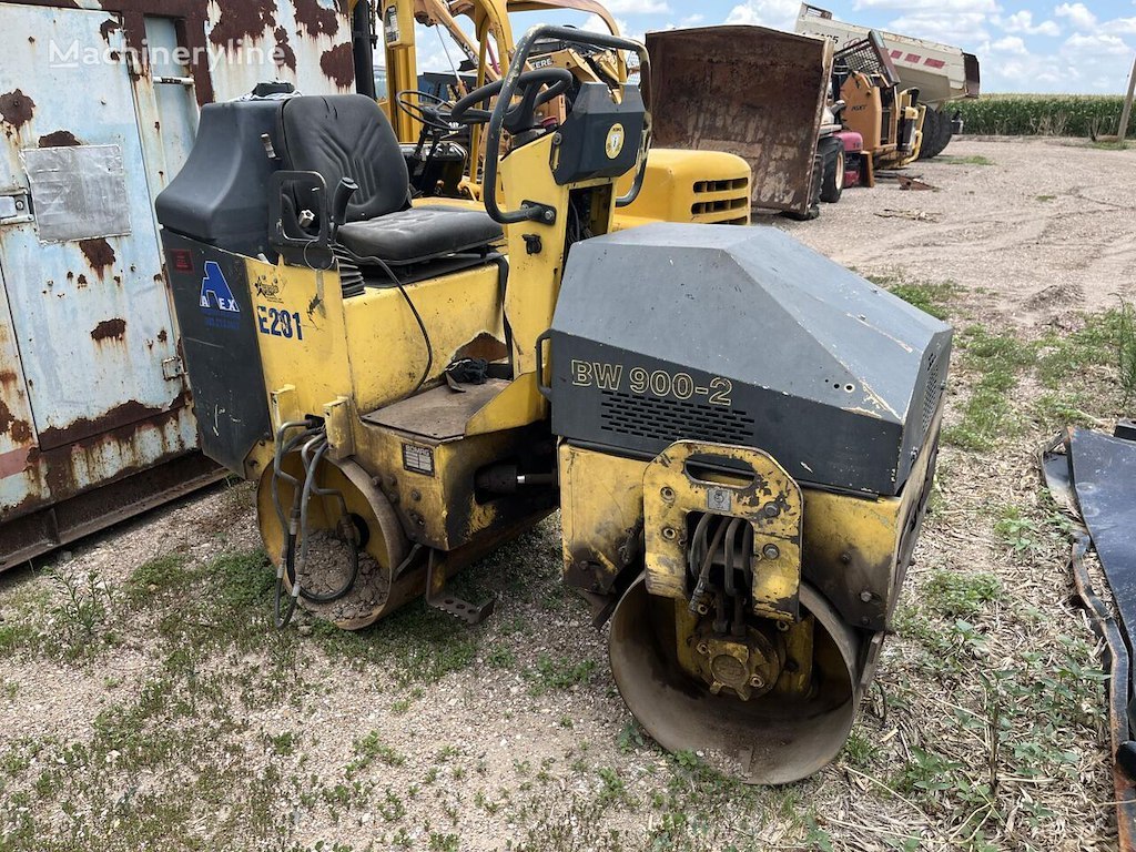 BOMAG BW900D-2 mali valjak