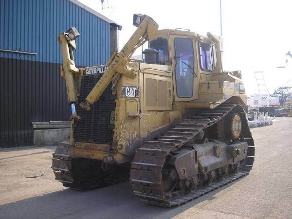 Caterpillar D8N buldožer