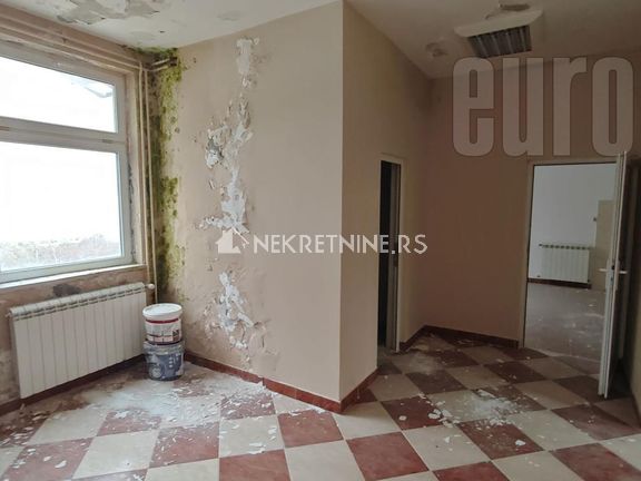 #43841, Izdavanje, Kuća, VOJLOVICA, 1600 EUR