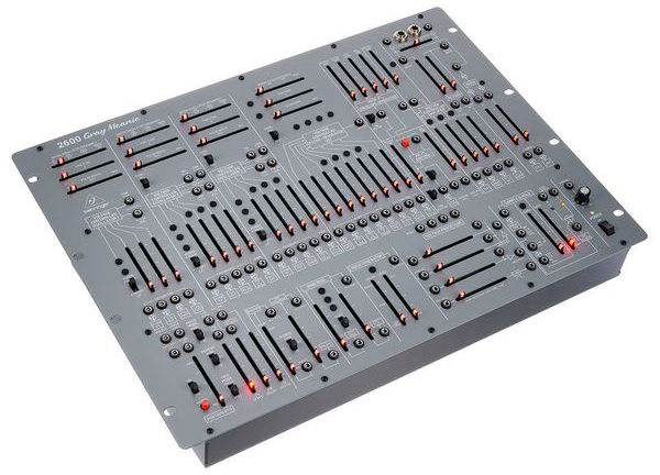 Behringer 2600 Gray Meanie analogni sitesajzer