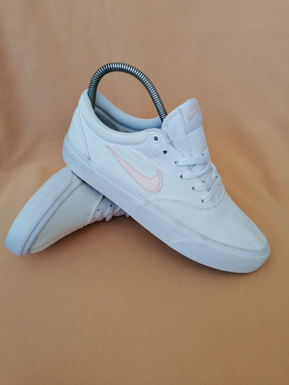 NIKE patike br 39