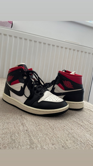 Air Jordan 1 mid original SNIŽENE 9700