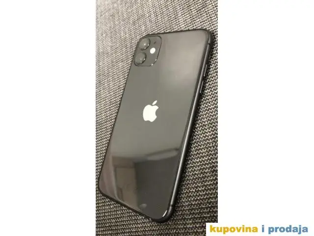 Iphone 11 64 GB crni